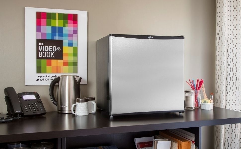 Koolatron Stainless Steel Compact Fridge with Freezer, 1.6 cu. ft ...